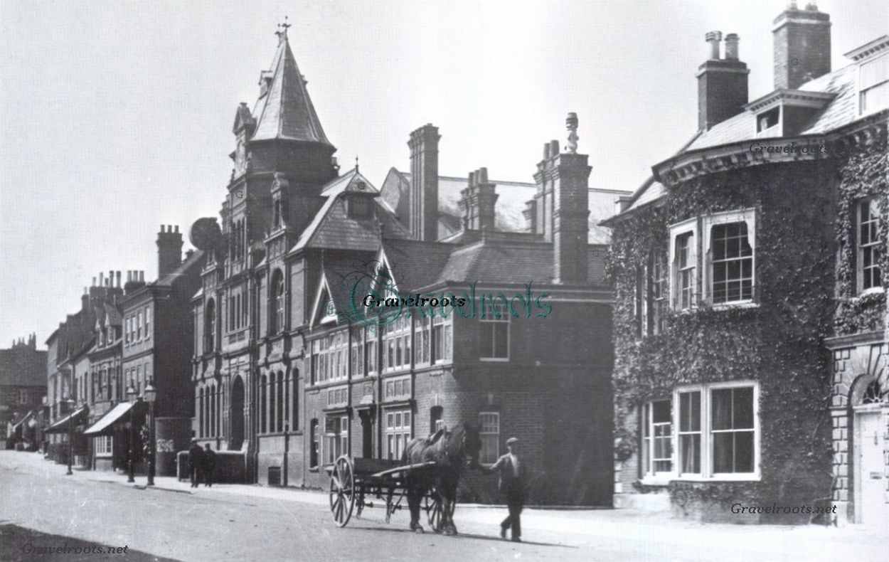 m619 old photos of North Street, Midhurst part of Gravelroots Vintage Trail